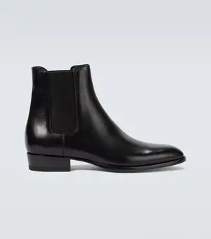 Saint Laurent Wyatt Leather Chelsea Boots - Black