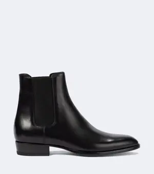 Saint Laurent Wyatt Leather Chelsea Boots - Black