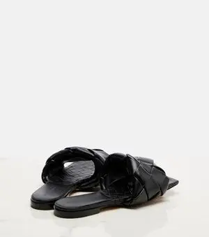 Bottega Veneta Lido Leather Sandals - Black