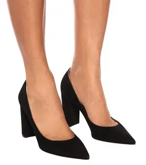 GIANVITO ROSSI Piper 85 Suede Pumps - Black