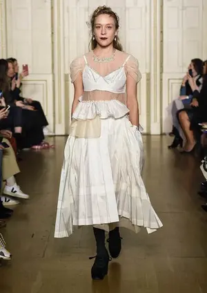 Simone Rocha Faux Pearl And Crystal-embellished Hair Clip