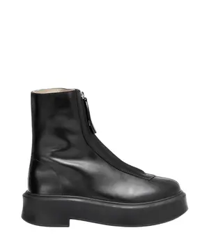 THE ROW Zipped 1 Leather Ankle Boots - Black