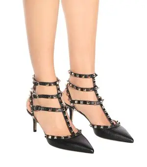 Valentino Garavani Rockstud Leather Pumps