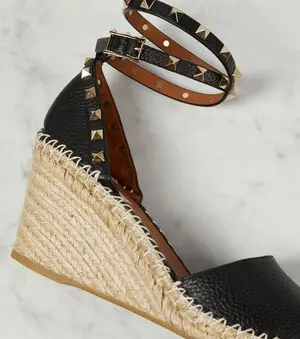 Valentino Garavani Rockstud Double Leather Wedge Espadrilles - Black