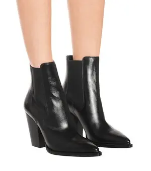 Saint Laurent Theo 95 Leather Chelsea Boots - Black