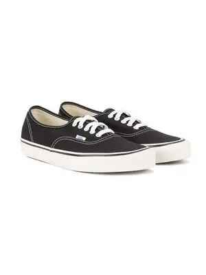 VANS Authentic 44 Dx Trainers