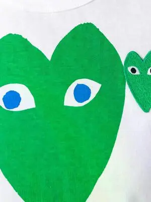 Play Comme Des Garcon Green Heart Logo T-shirt