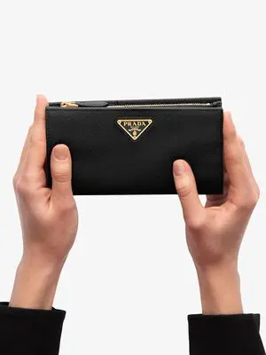 Prada Logo-plaque Zipped Wallet