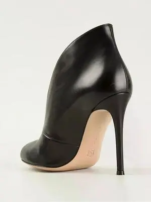 GIANVITO ROSSI Vamp Booties
