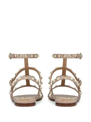 Valentino Garavani Rockstud Flat Sandals - Neutrals