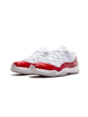 JORDAN Air Retro Low Sneakers