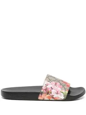 Gucci Gg Blooms Supreme Canvas Slides - Brown