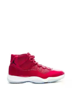 JORDAN Air Retro Win Like 96 Sneakers - Red