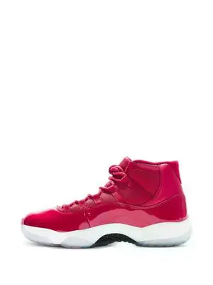 JORDAN Air Retro Win Like 96 Sneakers - Red