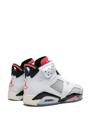 JORDAN 6 Retro Sneakers