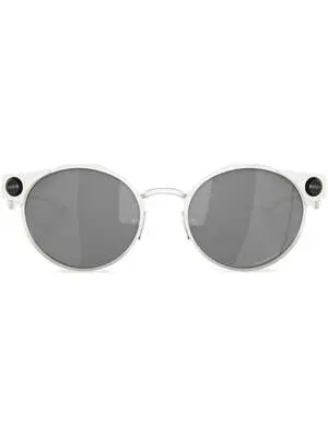 Oakley Deadbolt Round Frame Sunglasses - Silver