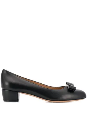 FERRAGAMO Vara Bow Pumps - Black