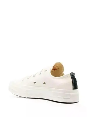 CONVERSE X COMME DES GARONS PLAY Heart Logo Sneakers - Neutrals