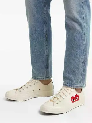 CONVERSE X COMME DES GARONS PLAY Heart Logo Sneakers - Neutrals