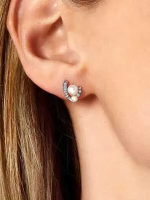 Yoko London 18kt White Gold Freshwater Pearl And Diamond Earrings