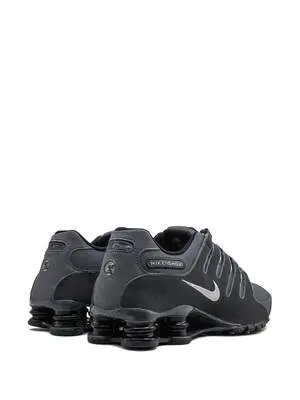 Nike Shox Nz Low-top Sneakers - Black