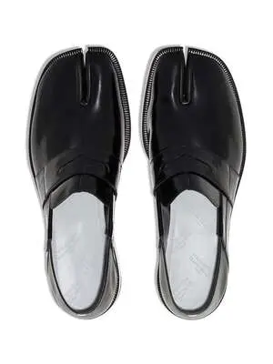 MAISON MARGIELA Tabi Leather Loafers - Black