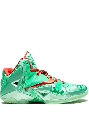 Nike Lebron Christmas Sneakers - Green