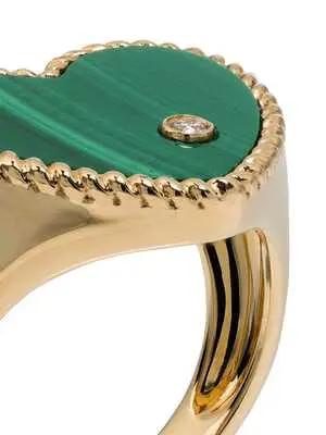 Yvonne Léon 9kt Emerald And Diamond Ring