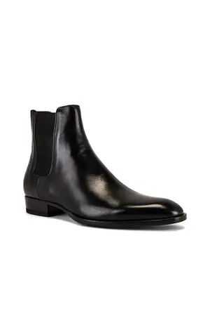 Saint Laurent Wyatt 30 Chelsea Boot - Black