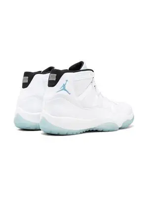 JORDAN Air Retro Legend Blue Sneakers - White