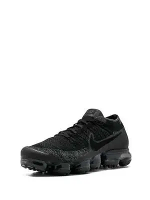 Nike Air Vapormax Flyknit Sneakers