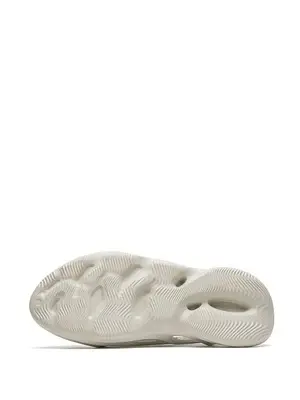 ADIDAS X YEEZY Yeezy Foam Runner Ararat Sneakers - White