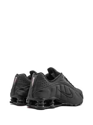 Nike Shox R4 Sneakers - Black