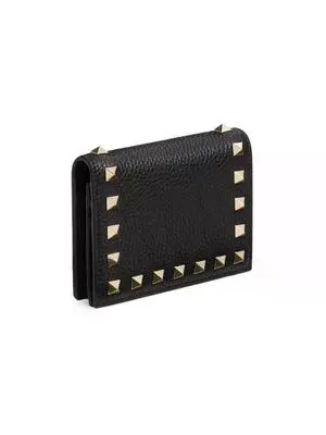 Valentino Garavani Compact Rockstud Wallet In Grainy Calfskin Leather