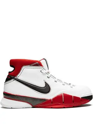 Nike Pro Model