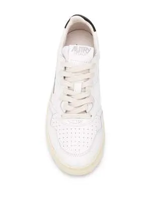 AUTRY Medalist Leather Sneakers - White