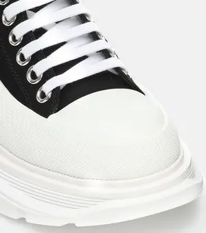 Alexander McQueen Tread Slick Canvas Platform Sneakers - Black