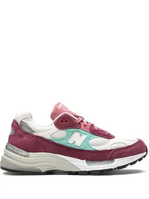 NEW BALANCE X Ronnie Fieg 992 "kithmas Burgundy" Sneakers