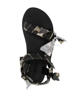 ARIZONA LOVE Trekky Camouflage-print Sandals - Green