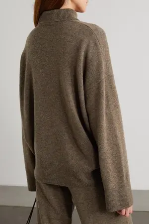Le Kasha Organic Cashmere Turtleneck Sweater