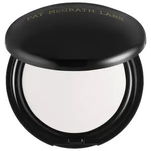 PAT MCGRATH LABS Pat Mcgrath Labs Skin Fetish: Sublime Perfection Blurring Under Eye Powder Light
