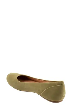 Softwalk Sonoma Flat - Olive Suede