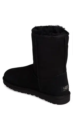 UGG Classic Boots - Black