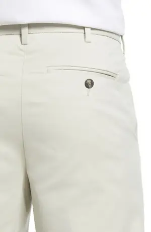 VINTAGE 1946 Classic Flat Front Chino Shorts - Stone