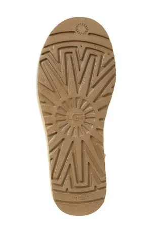 UGG Classic Ii Shearling Lined Short Boot - Sand