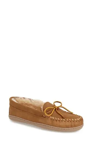 Minnetonka Sheepskin Hard Sole Slipper