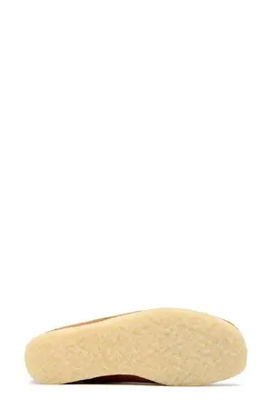 Clarks Wallabee Chukka Suede Lace-up Shoes - Tan Intere
