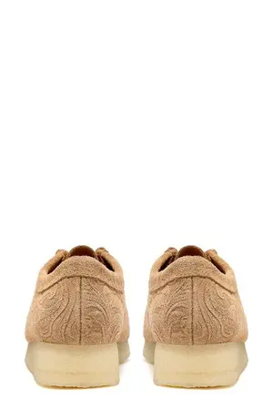 Clarks Wallabee Chukka Suede Lace-up Shoes - Tan Intere