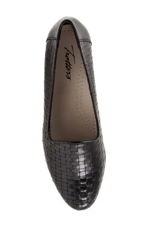 Trotters Liz Slip-on Loafer - Black