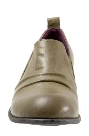 BUENO Wendy Leather Loafer